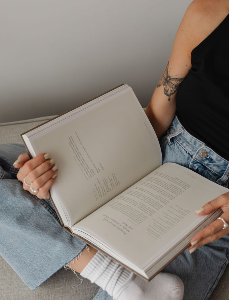 11 Best Winter Books to Read This Cozy Season - Pennalife